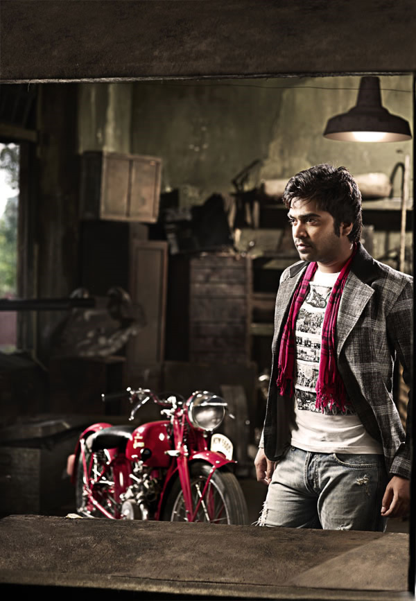 WORLD GOSSIPS NO 1: simbu new look