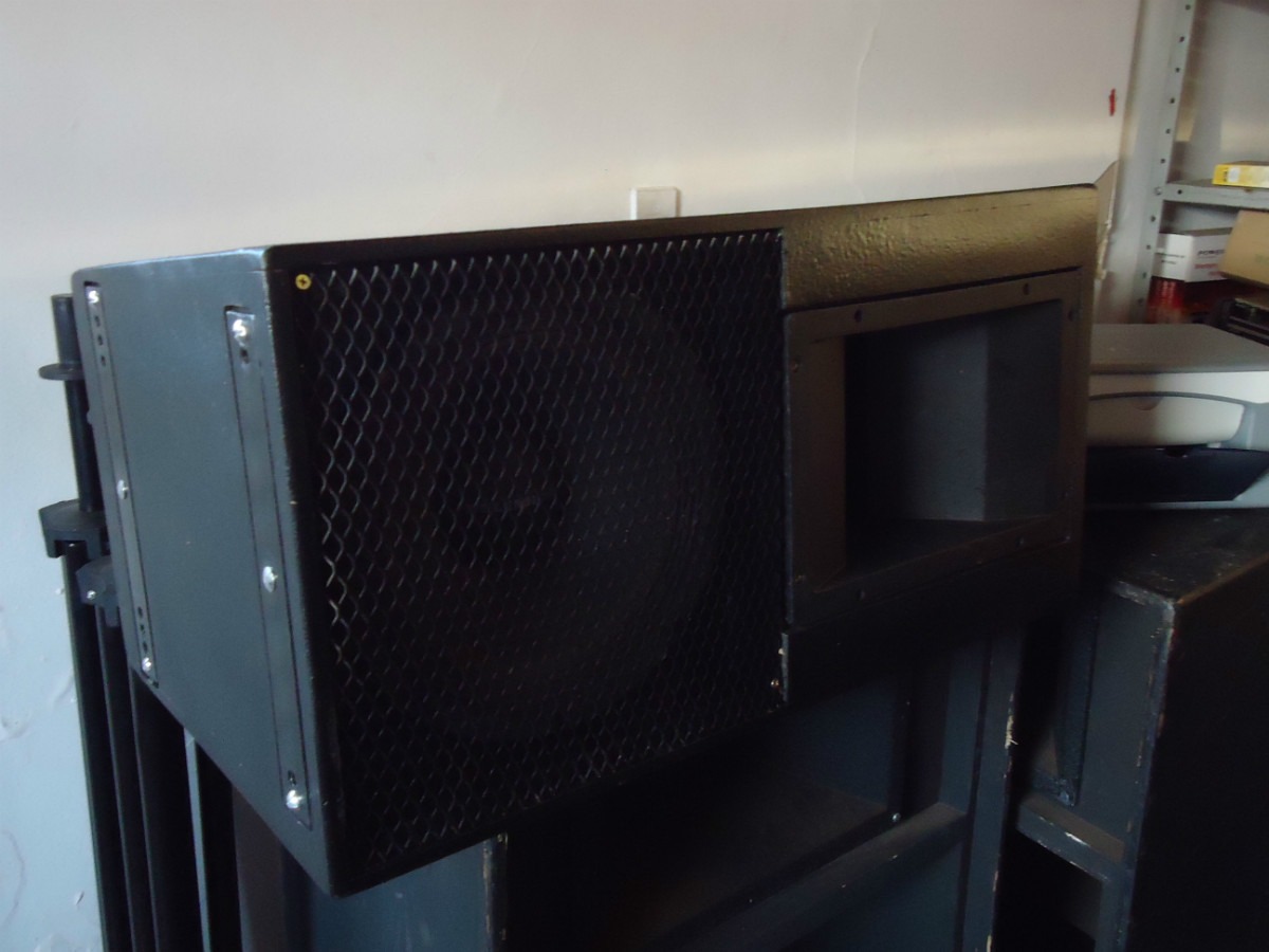 VEGHA som profissional marilia sp 14 9805-1040: V12 line array system ...