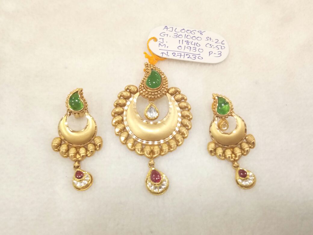 Modern Gold pendant Sets for Groom 2020 | Latest Gold Pendant Sets ...