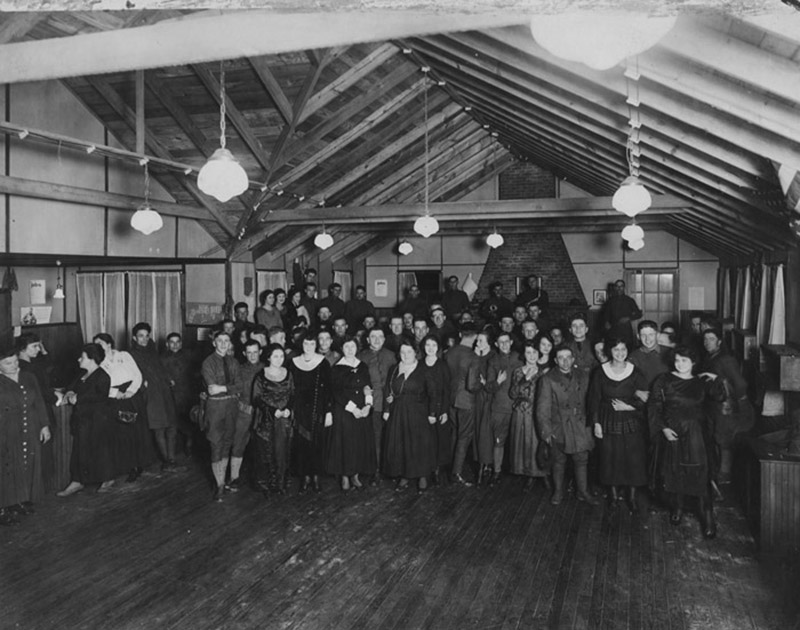 Rare Vintage Photographs Capture Everyday Life of American Jews from ...