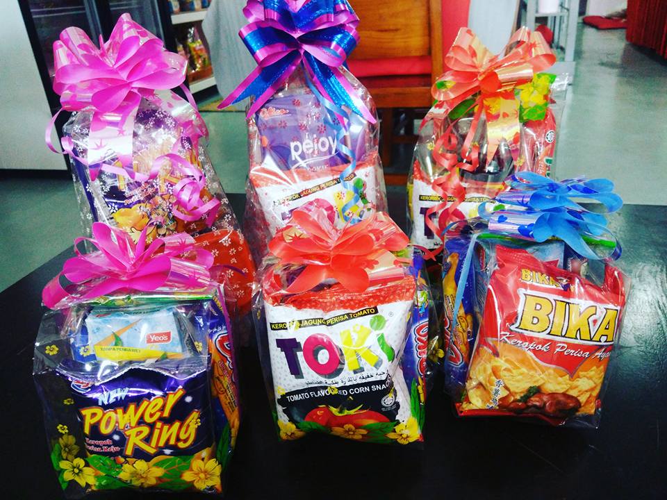 Hamper Makanan / Tupperware Melaka by zeeyrahamper.com