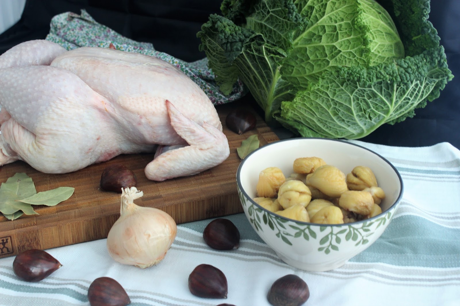 Pollo asado con Col y Castañas | Las Recetas de Marichu.... y las mias