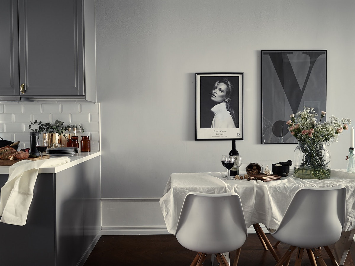 Gray shades and unique atmosphere