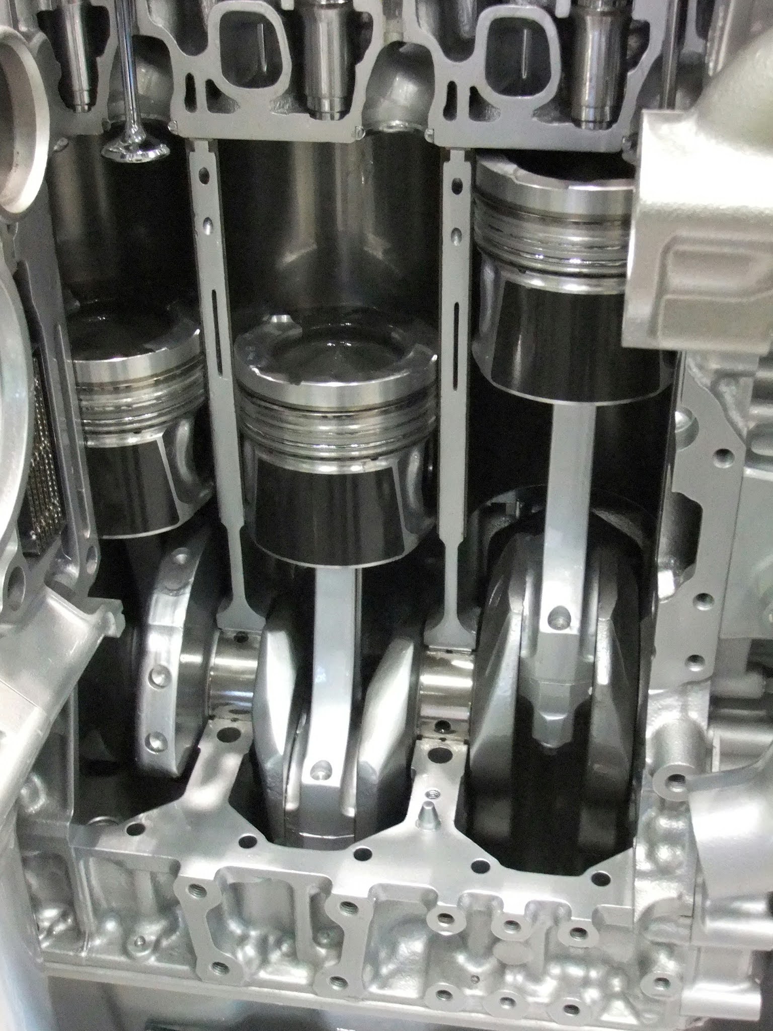 Komponen Engine