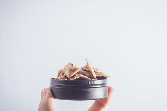 SNUS - A SMOKELESS TOBACCO PRODUCT | IS SNUS BETTER THAN CIGARETTE?