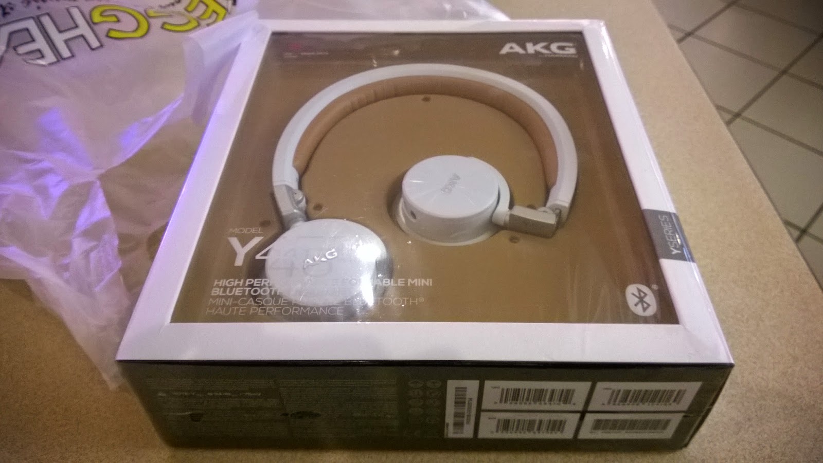 lovaparusa: AKG Y45BT Review