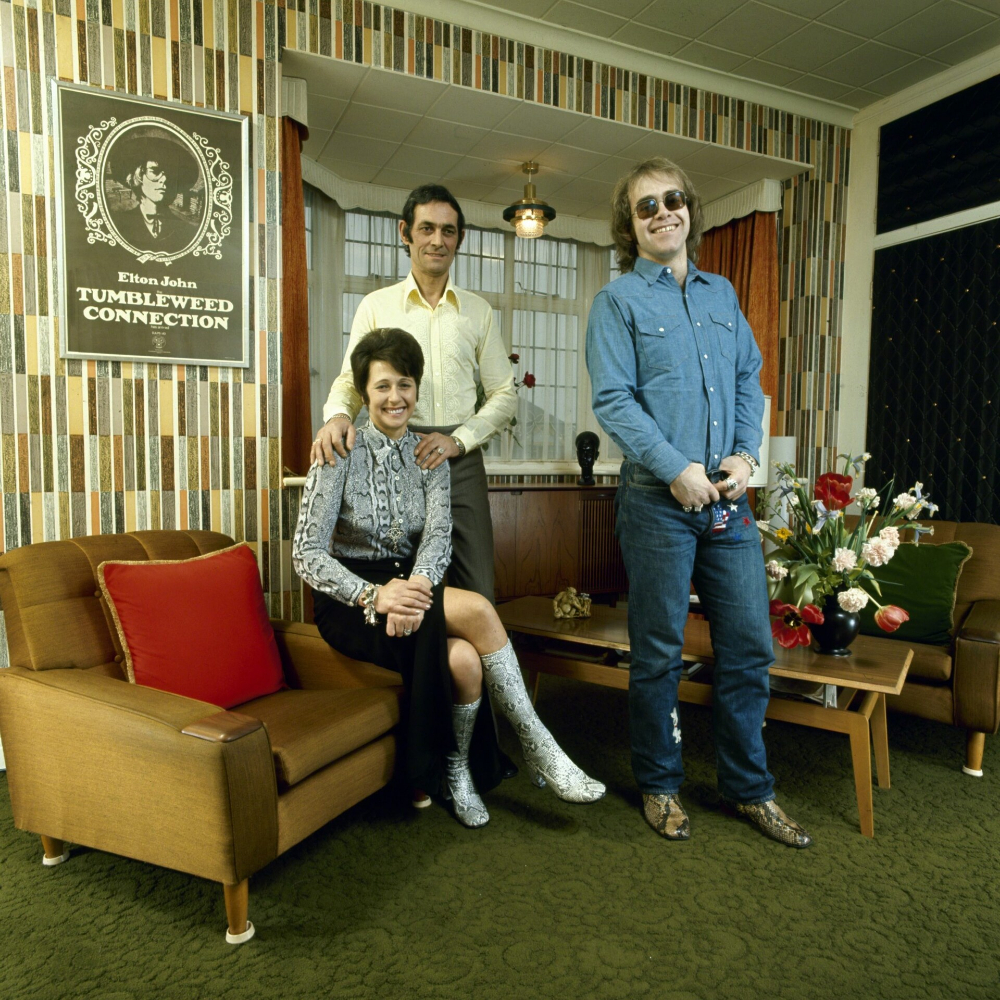 Pictures of Elton John With His Parents at Their Apartment in London ...