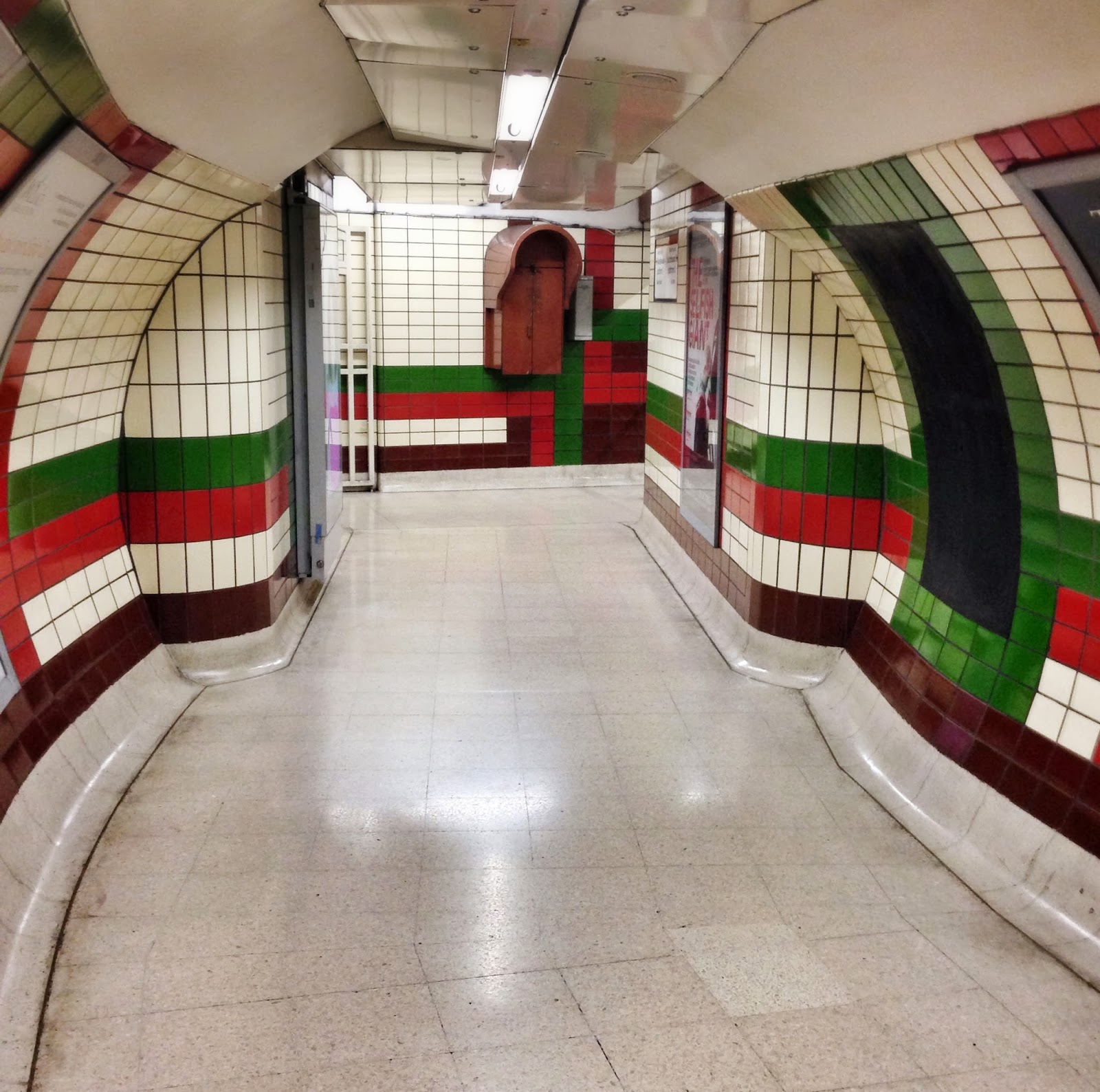 How to make travel on the Underground {London Tube} fun for kids | the ...