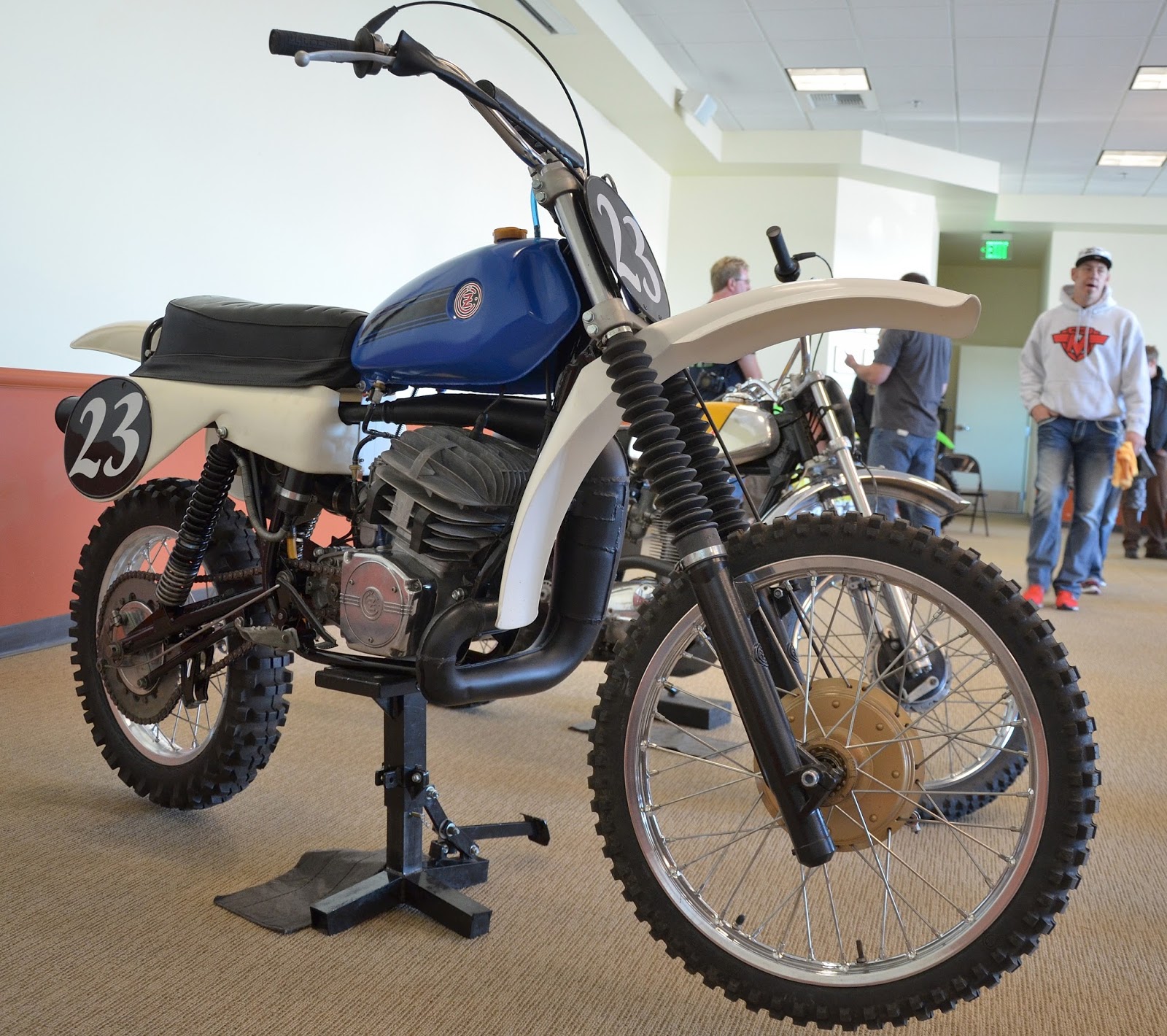 Yo Eddy !!: Siege's Vintage Motorcycle Show - Renton, Washington