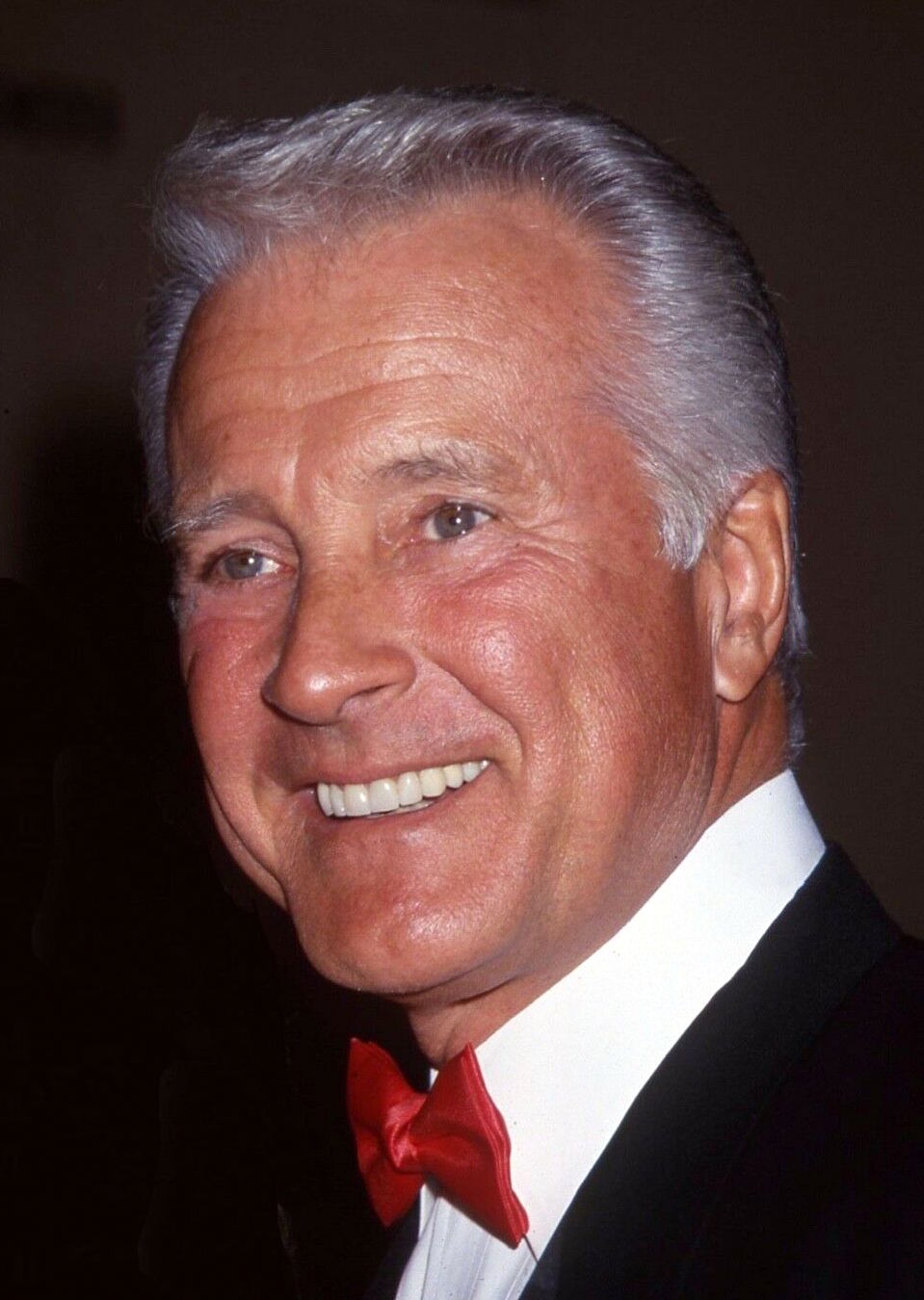 Poseidon's Underworld: Fond Farewell: Waggoner Rolls On...