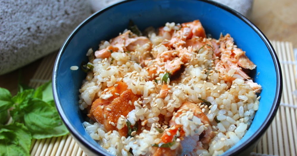 Maze gohan con salmone