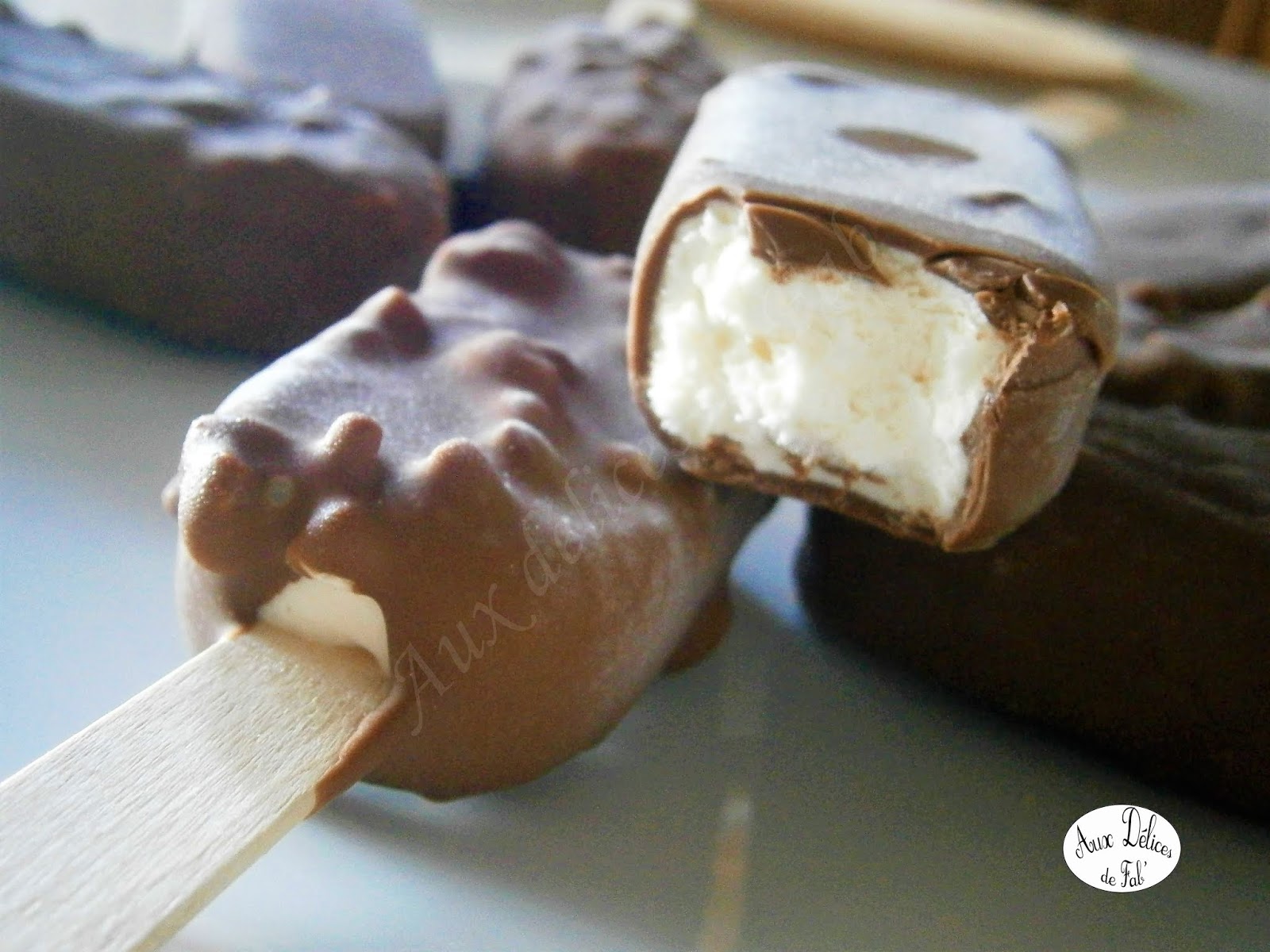 Aux délices de Fab: Esquimaux vanille enrobés chocolat sans sorbetière