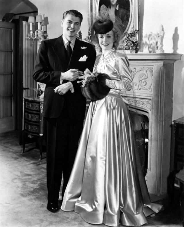 Photos of Ronald Reagan and His First Wife Jane Wyman on Their Wedding ...