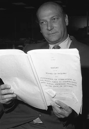 ART and ARCHITECTURE, mainly: Dr Bertram Wainer - hero to millions of ...