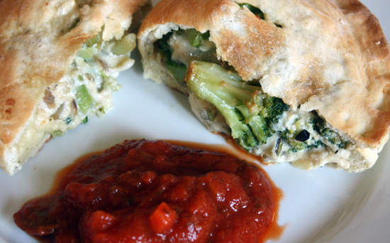 The Parsimonious Princess: Meatless Monday: Broccoli Calzones