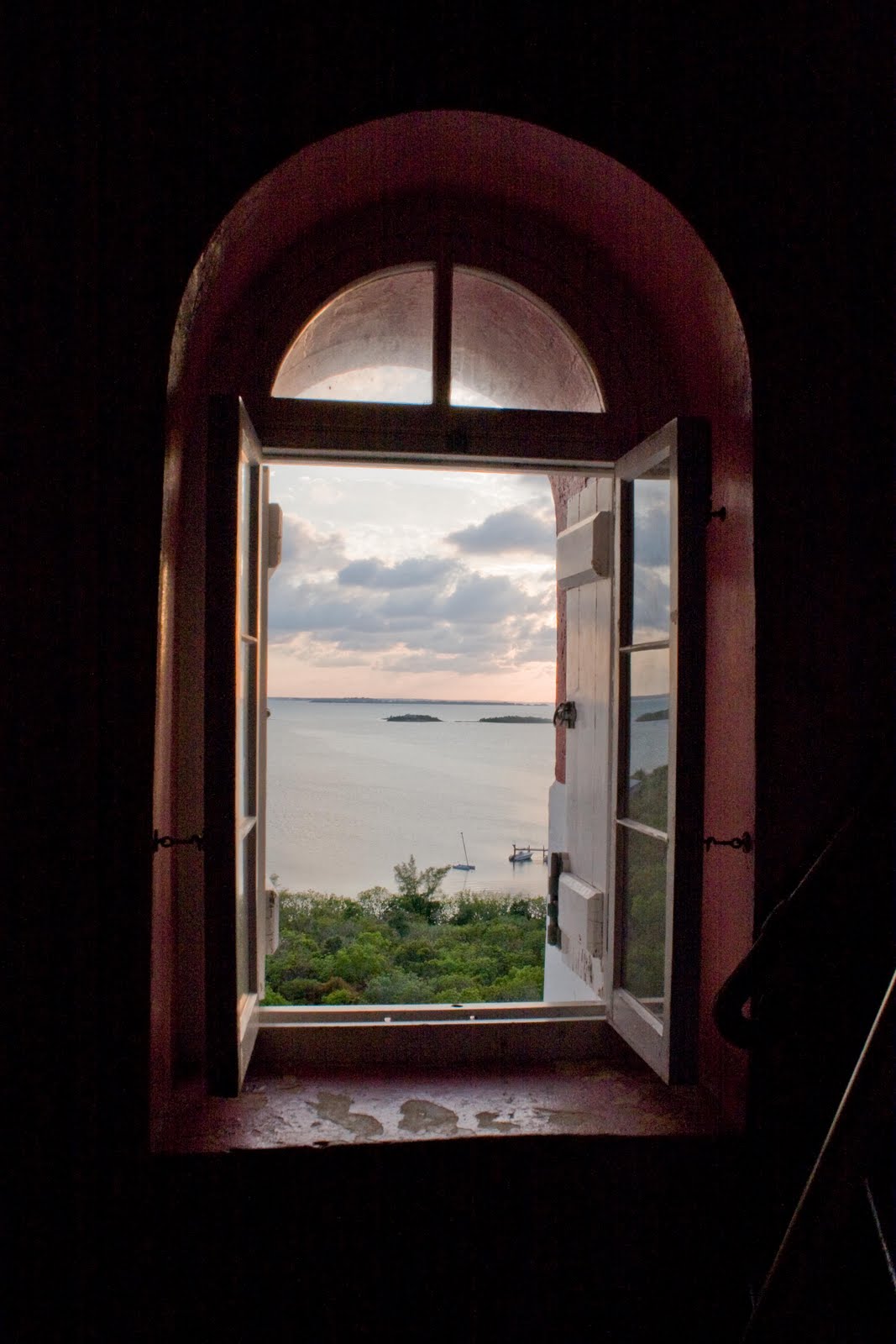 plodding in paradise: ON TOP OF THE WORLD