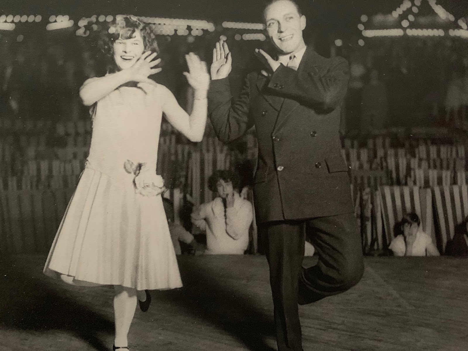 MUSINGS: THE MEMORABLE FASHION OF THE ROARING 1920’s