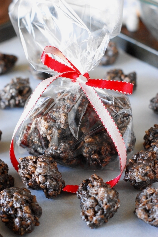 my kitchen world tour: No-Bake Lumps Of Coal {Aka: Oreo Cocoa Krispie ...