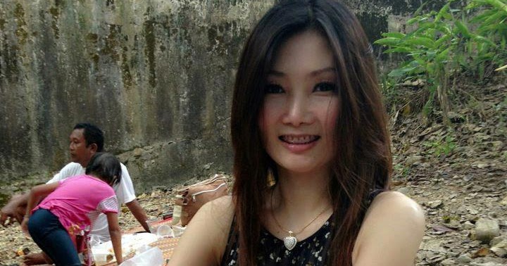 Nonton Bokep Indo Bermain Di Kebun