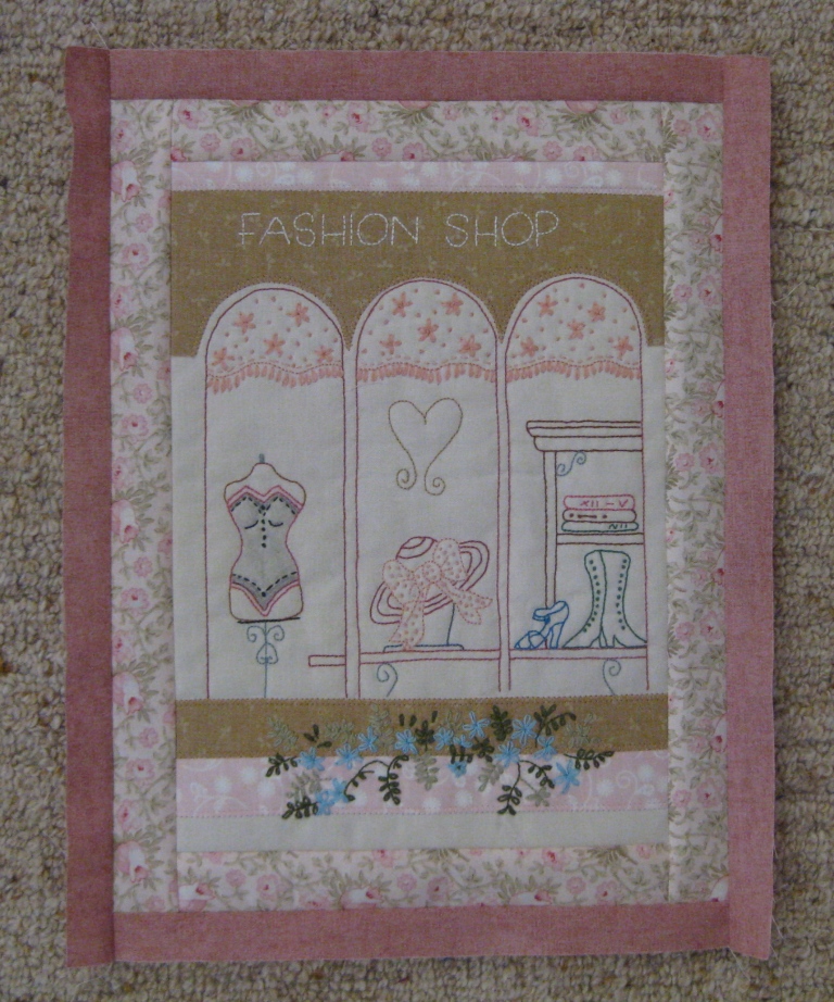 Gone Stitchin'...: GiRLs DaY OuT QuiLT