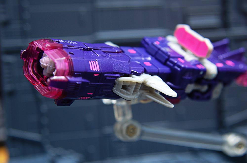 Plastic Heap: Transformers Combiner Wars Legends Class Shockwave