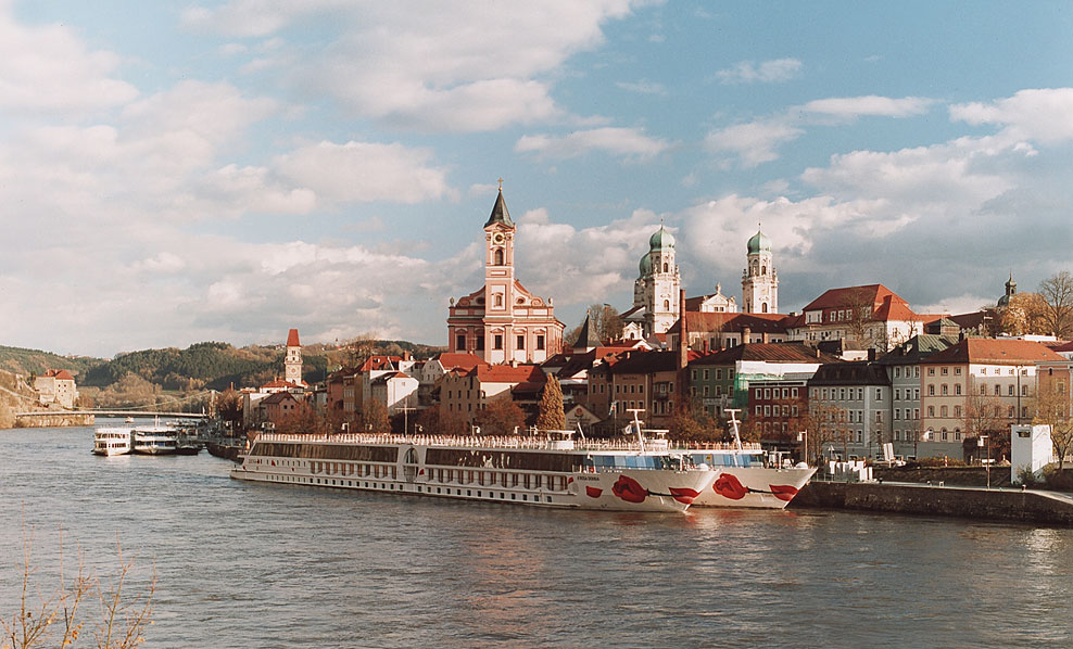 "HEAVENS ON EARTH": German Donauwelle Kuchen Recipe & The German Danube