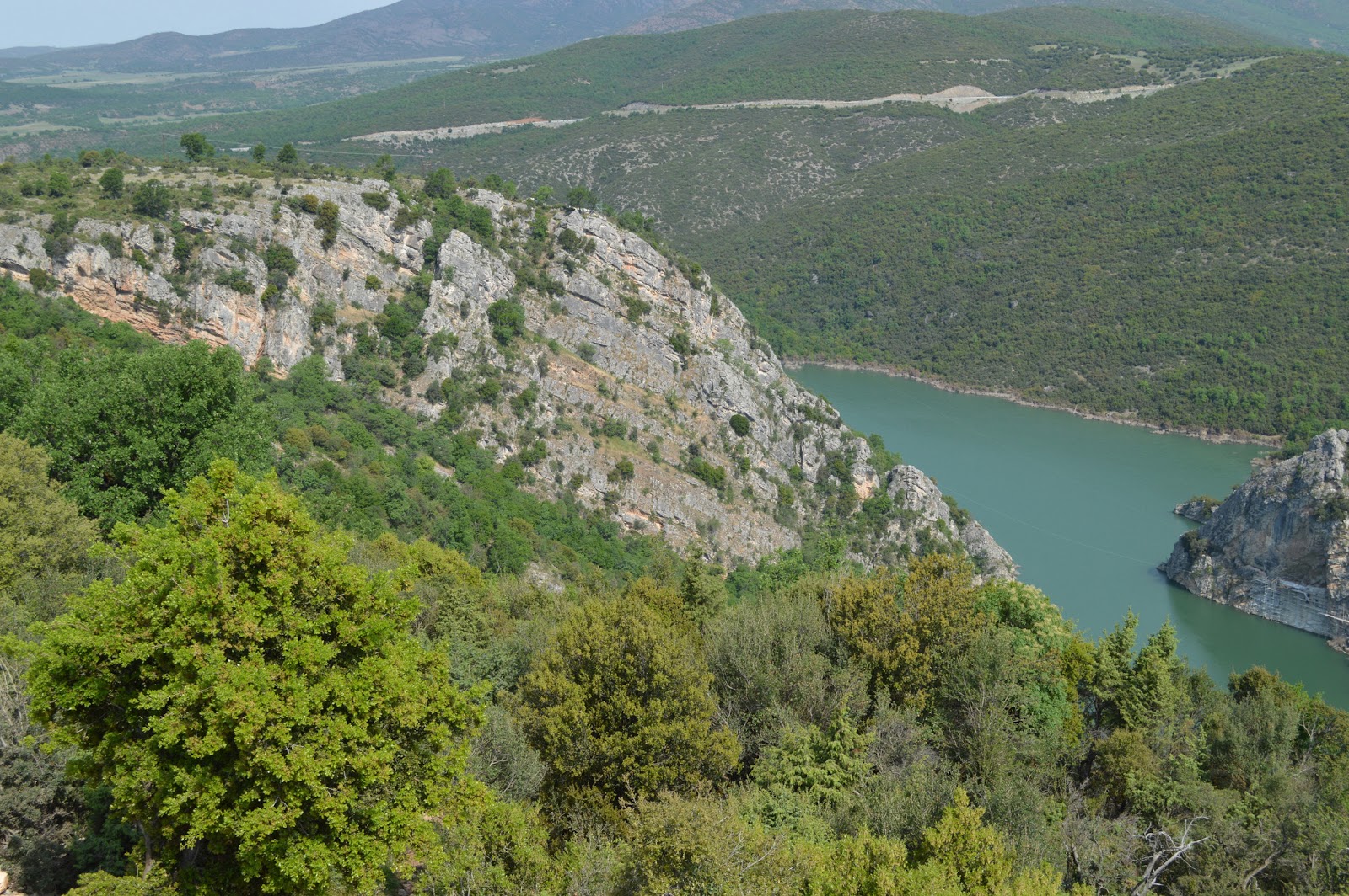 ακρη ελασσονας: ΜΟΝΑΣΤΗΡΙ ΖΑΒΟΡΔΑΣ ΦΡΑΓΜΑ ΙΛΑΡΙΩΝΑ ΠΑΣΧΑ 2013
