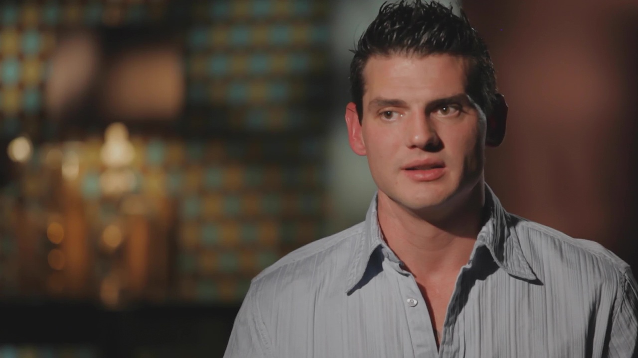 ausCAPS: Steven Gantt nude in Gigolos 1-02 "All 4 One"