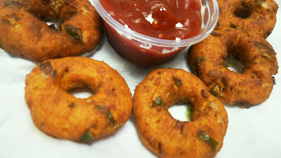 Shabnam's Cuisine: Bread Vada