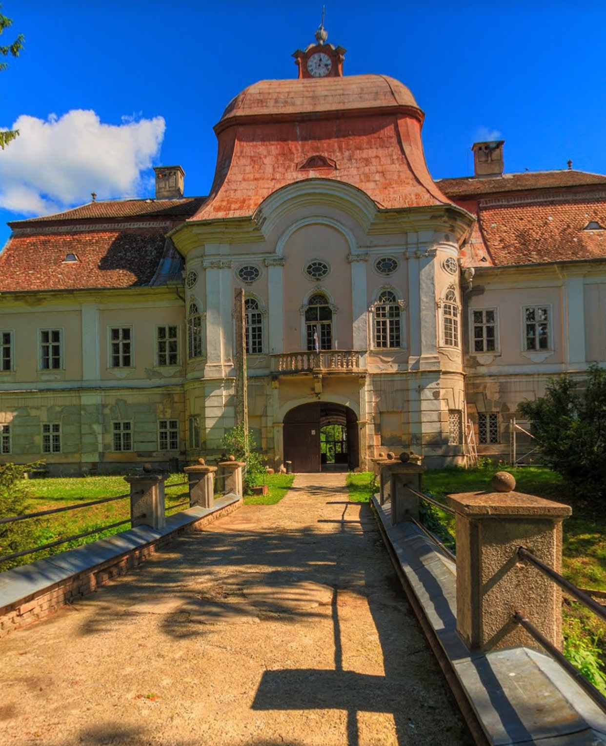 Statues and Stories: Count István Bethlen de Bethlen, Saint George ...