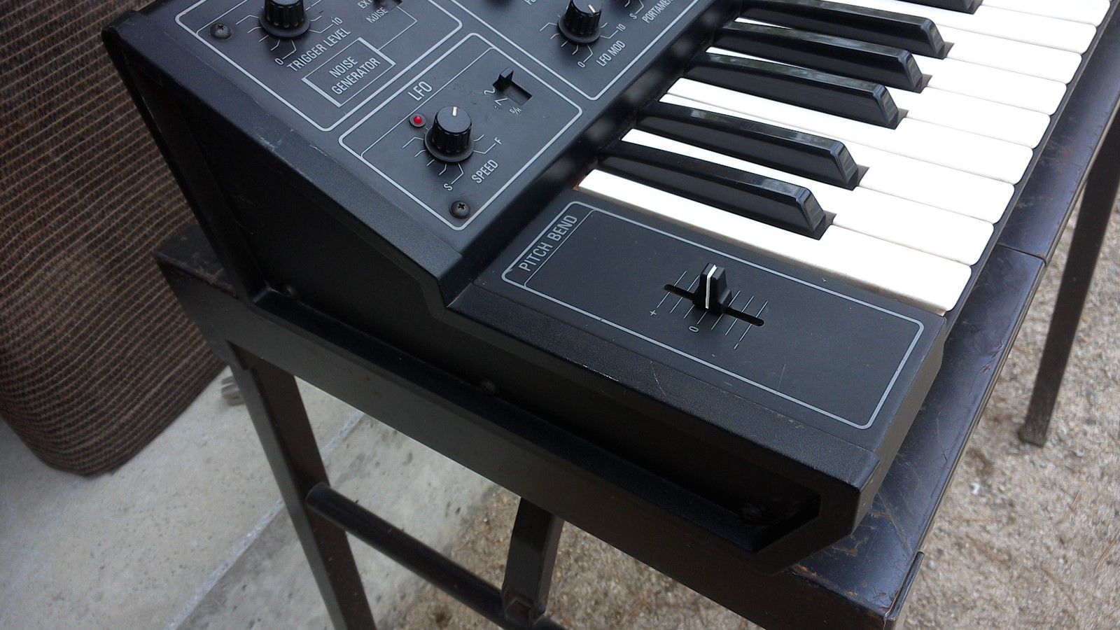 MATRIXSYNTH: YAMAHA CS5 monophonic synthesizer