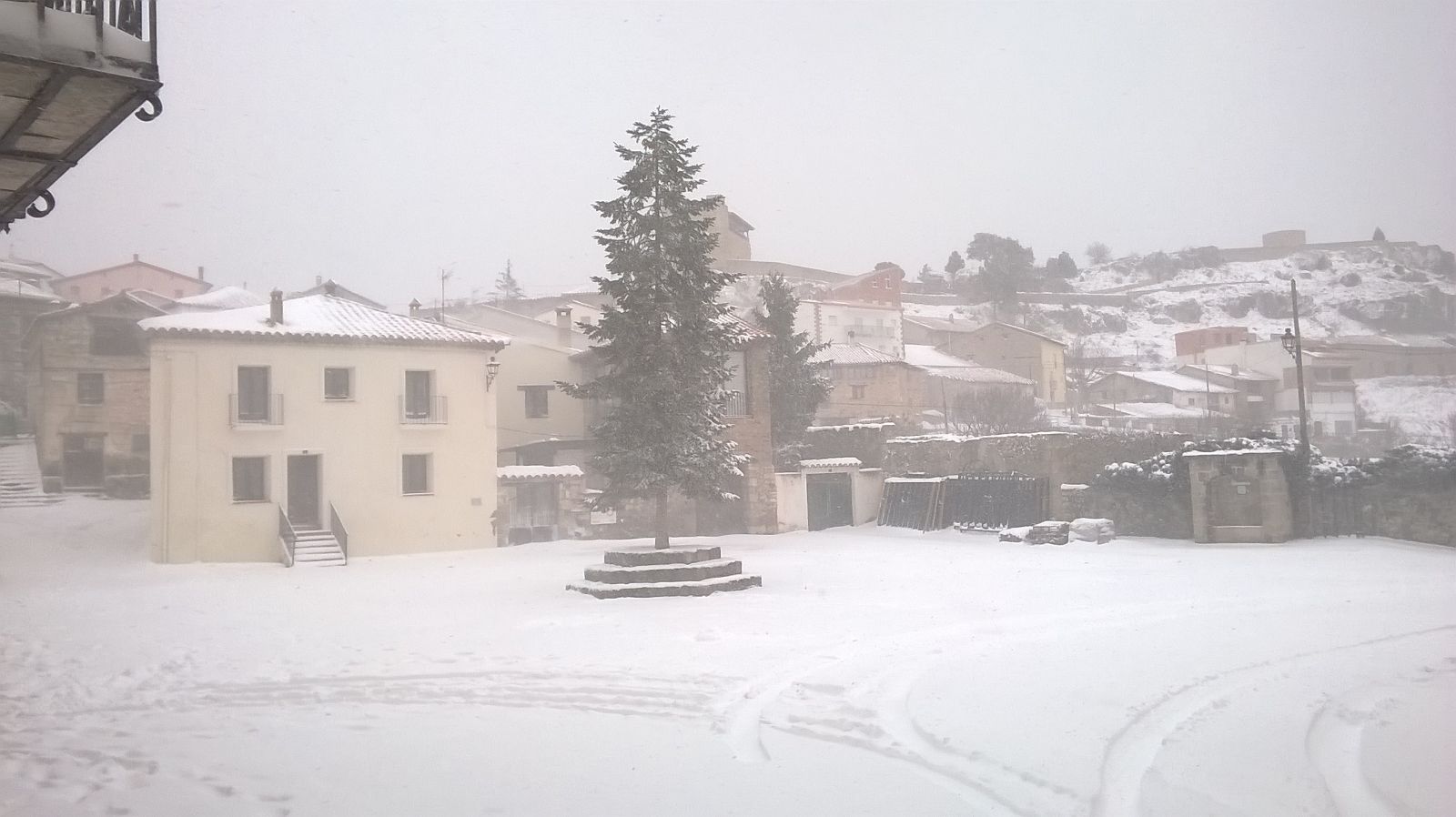 EL CASTELLAR (TERUEL) Web de Amigos de El Castellar: FOTOS DE LA NEVADA ...