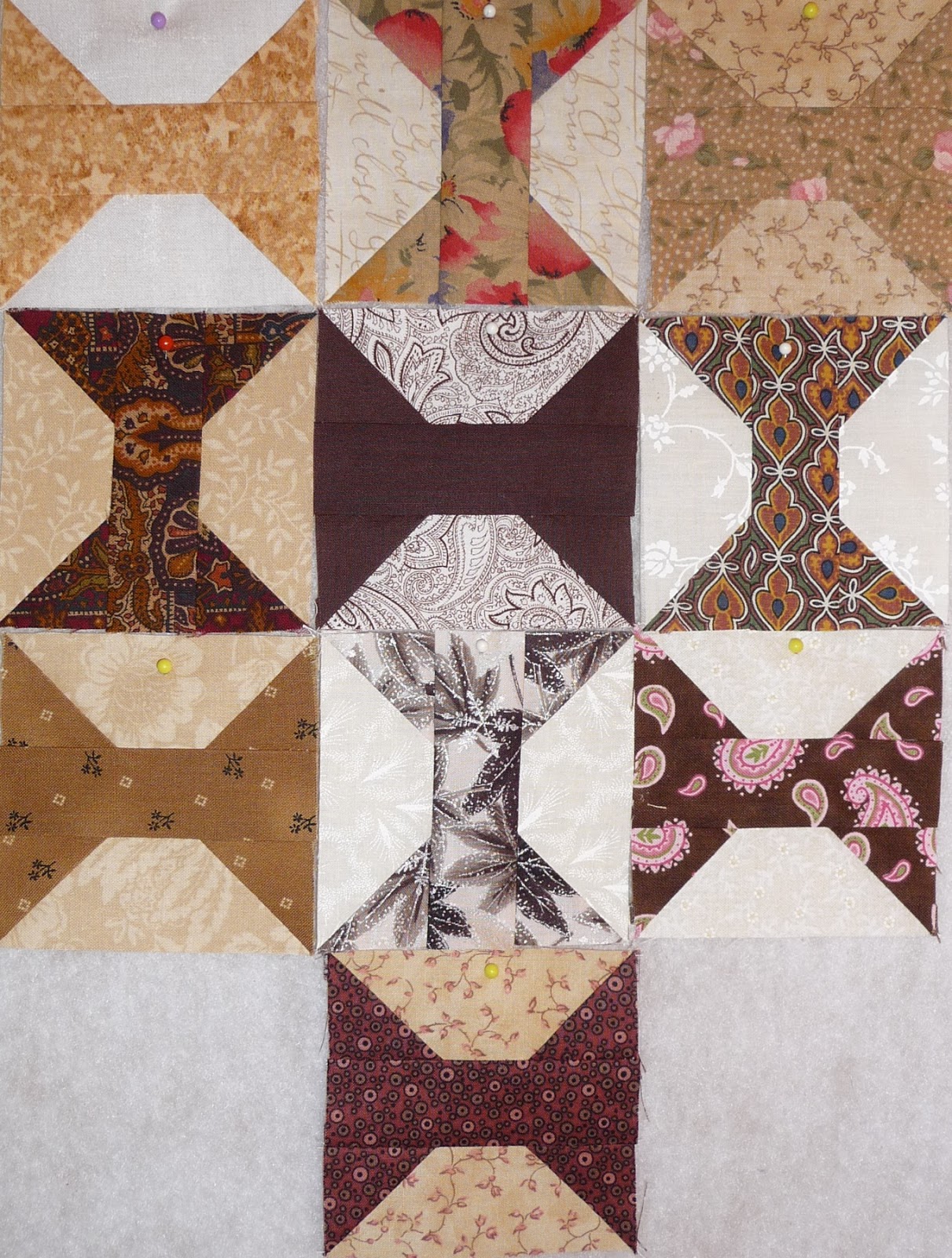 Quilting on the Crescent: Spools & Binding & Scrap Jar Stars