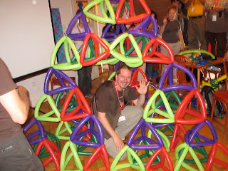 Mike Naylor - creative mathematics: Ballooning with Vi Hart