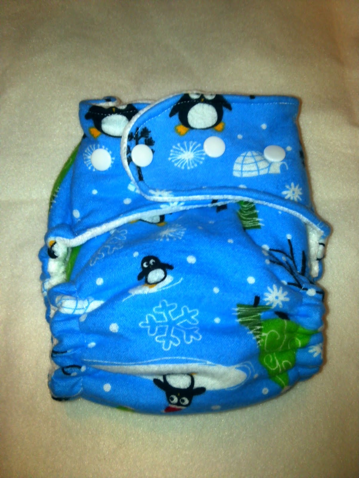Cloth Diaper Addiction: 12 Days of Clothmas Macaroni Baby - Day10