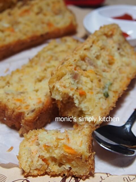 Tuna Carrot No Knead Bread - Monic's Simply Kitchen