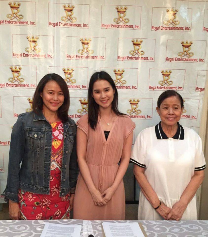 ROSELLE AND MOTHER LILY MONTEVERDE INTRODUCE NEW REGAL BABY, SARAH ...
