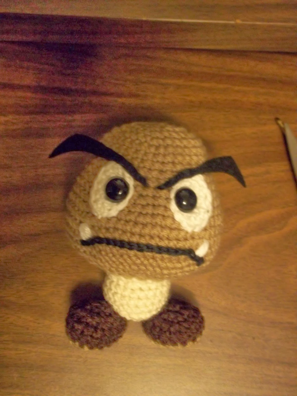 Eden is only a dream away: Crochet Goomba!- Pattern