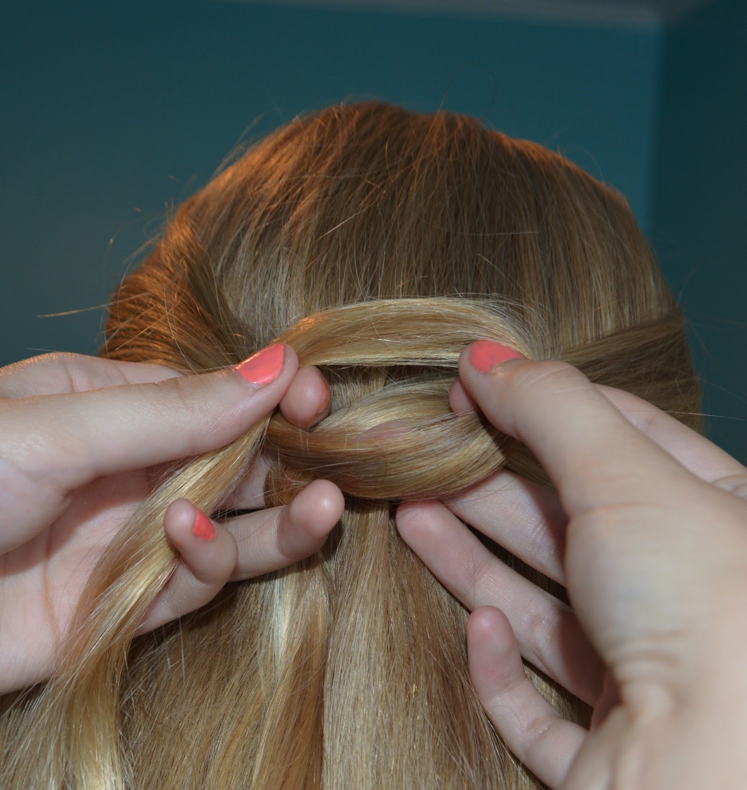 Whatsoever Things Are Lovely: Celtic Knot // Hair Tutorial