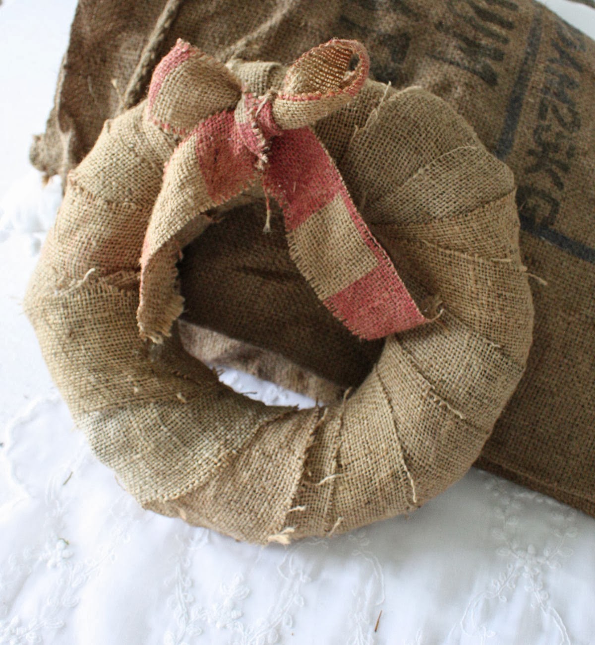 Hos Jorunn : Mer krans..test med gammel striesekk