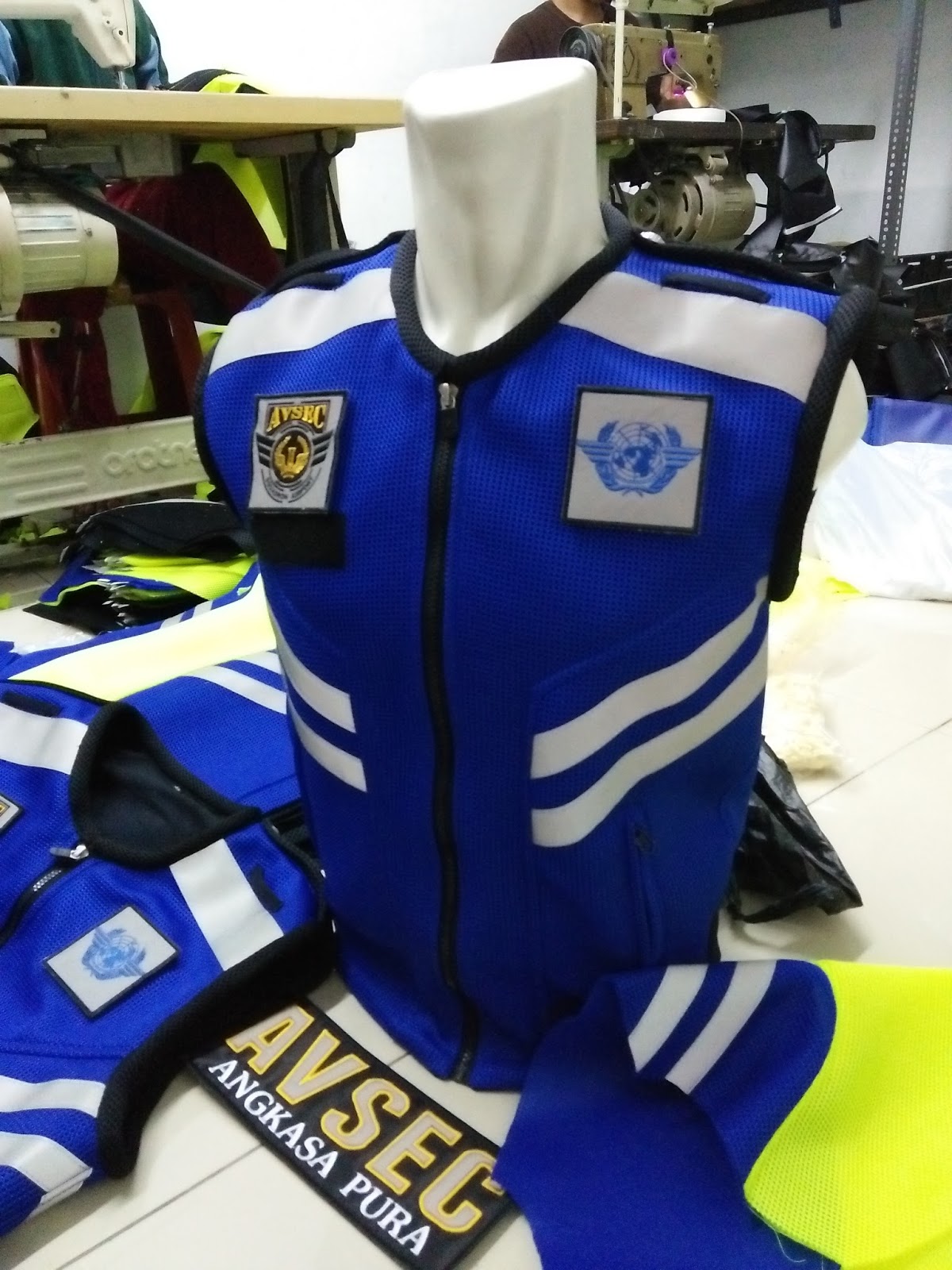 Produksi rompi: Rompi avsec