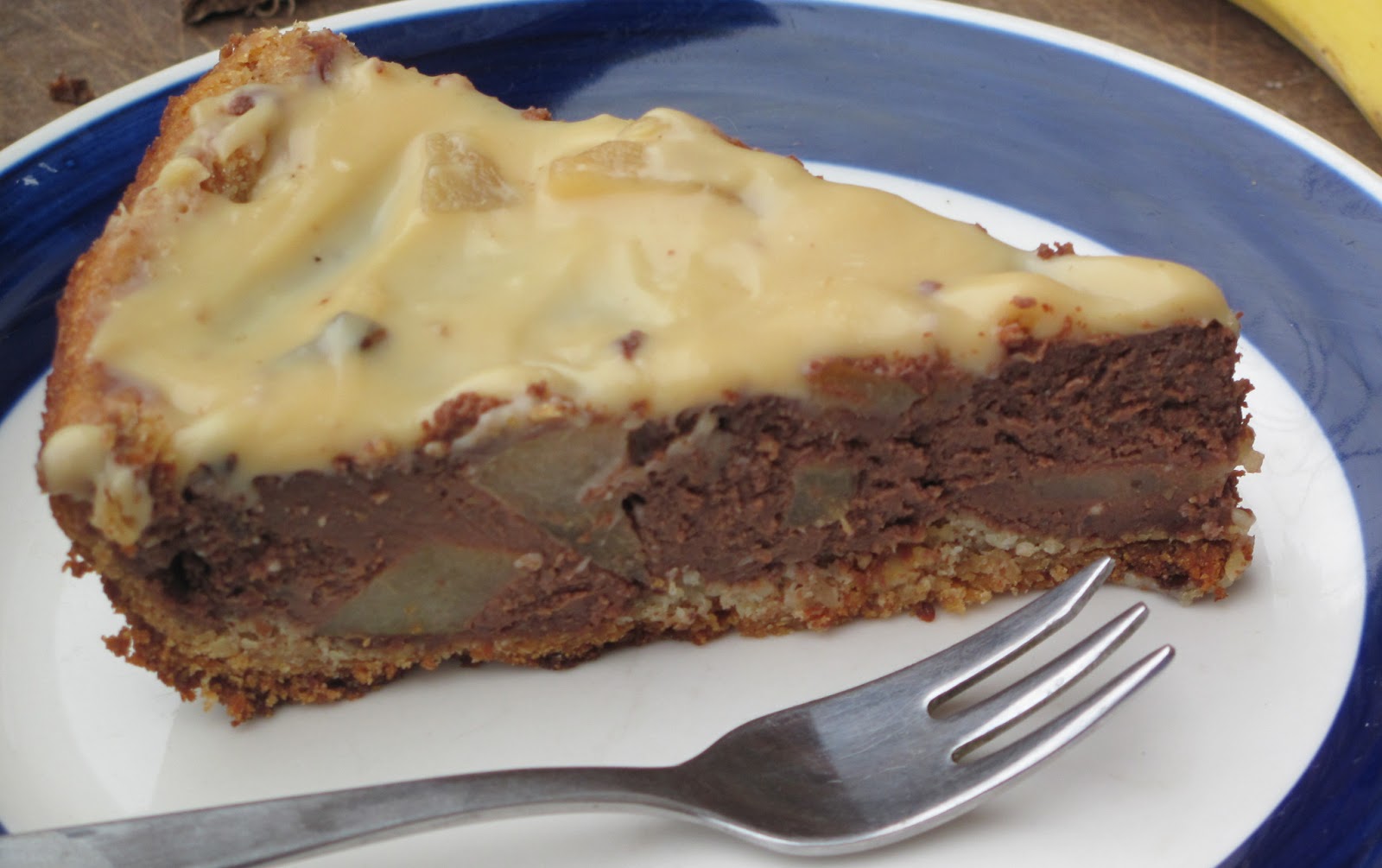 Edible Garden Journal Permaculture: Spicy Pear Medlar Cheese Chocolate cake