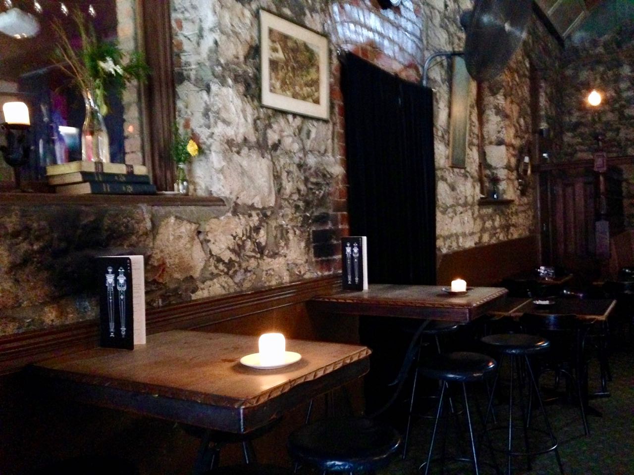 Green Gourmet Giraffe: Wesley Anne: Northcote pub