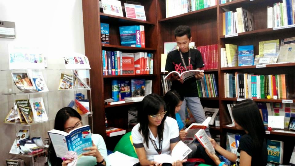 American Spaces in the Philippines: PUP students visit the educationUSA ...