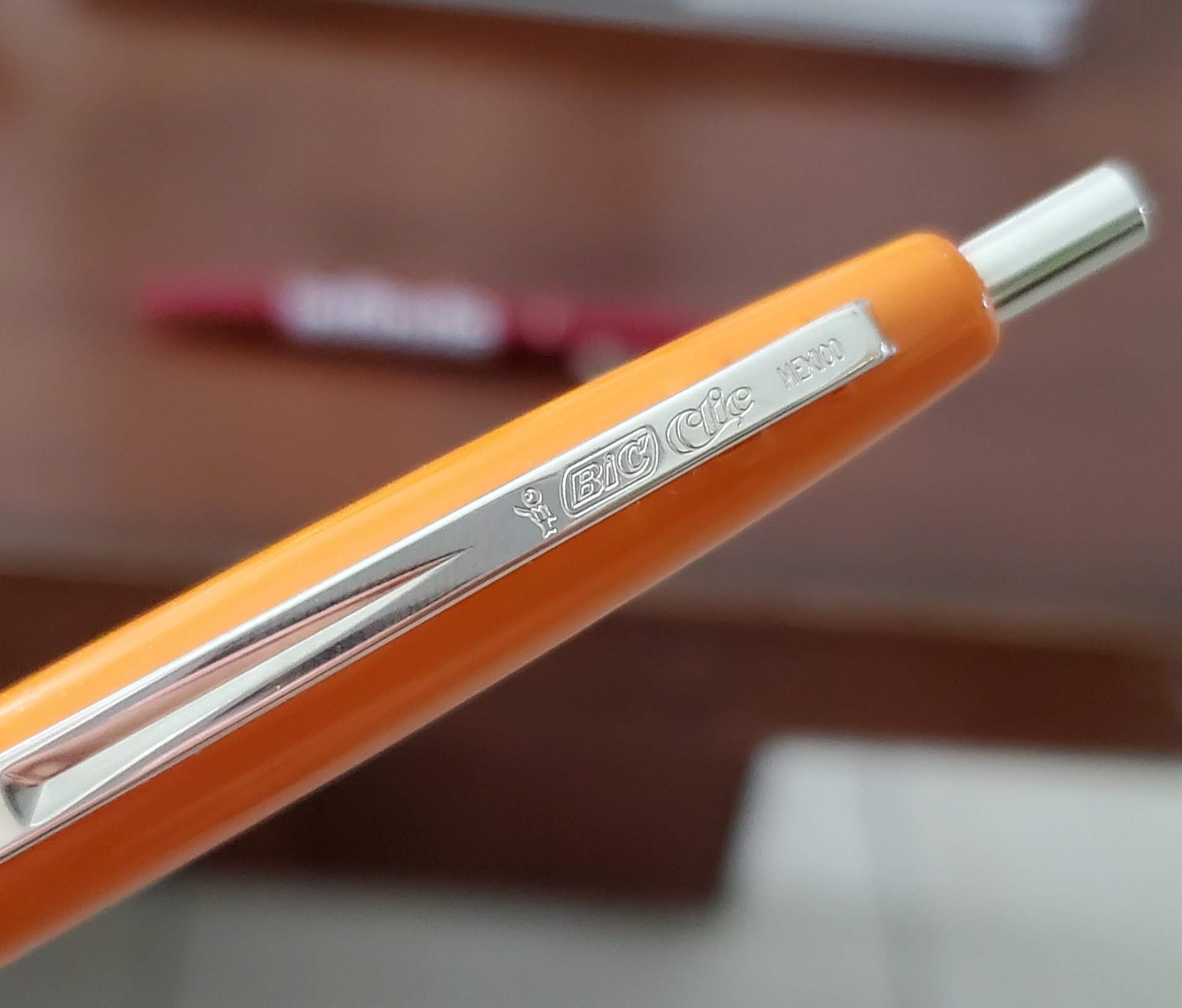 The Retro Dad : RETRO HUNT! My search for the classic 'Bic Clic' pen