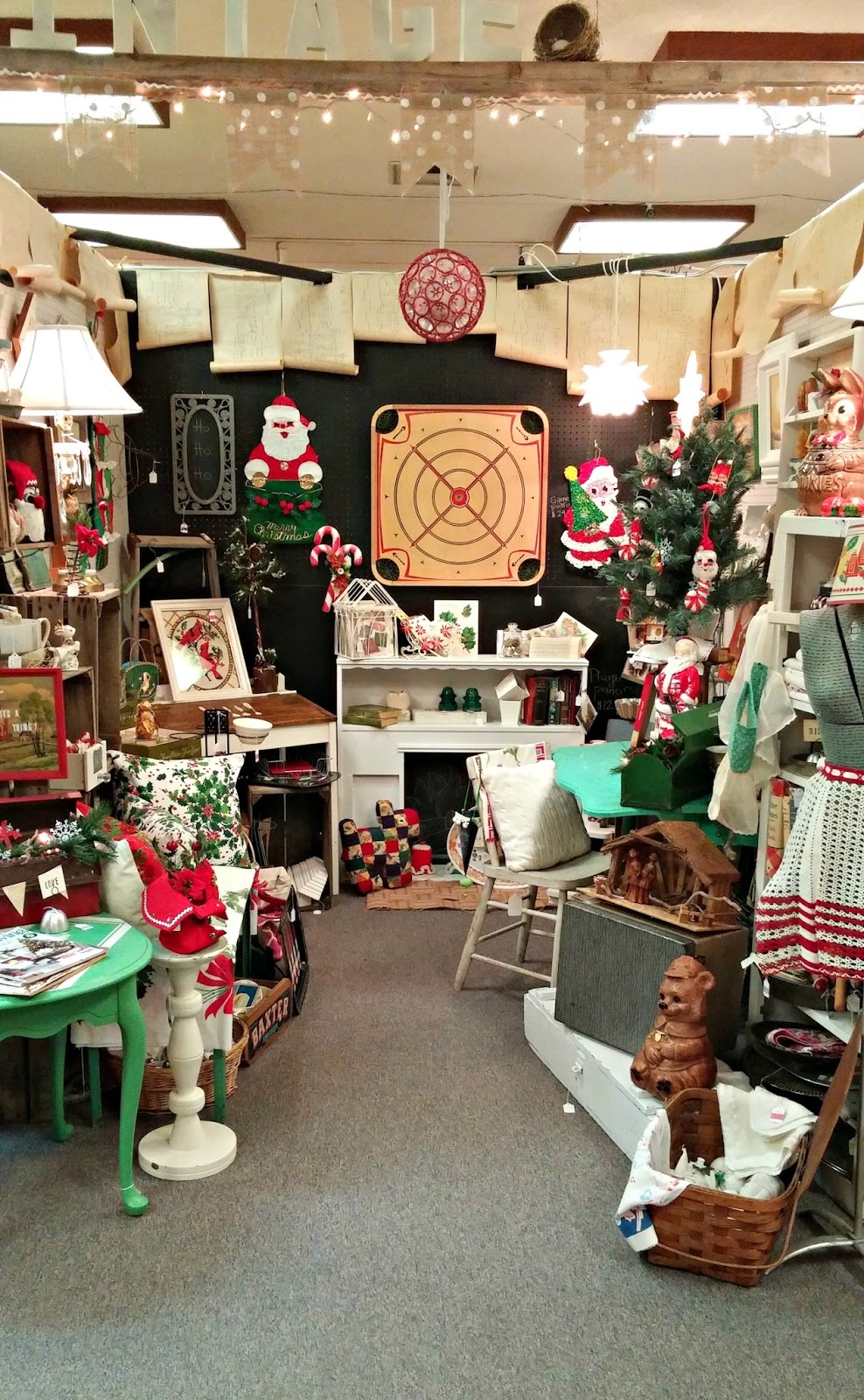 Updating my Booth for Christmas - Little Vintage Cottage