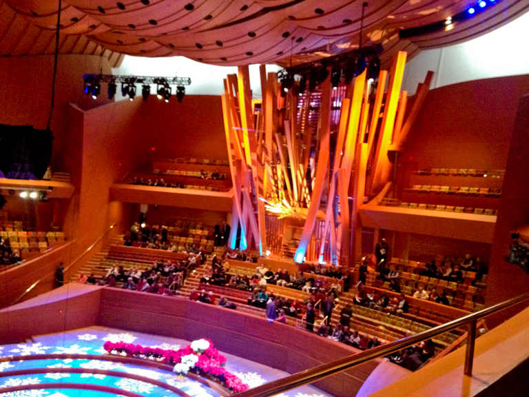 Tales of the Flowers: Holiday Organ Spectacular at the Walt Disney ...
