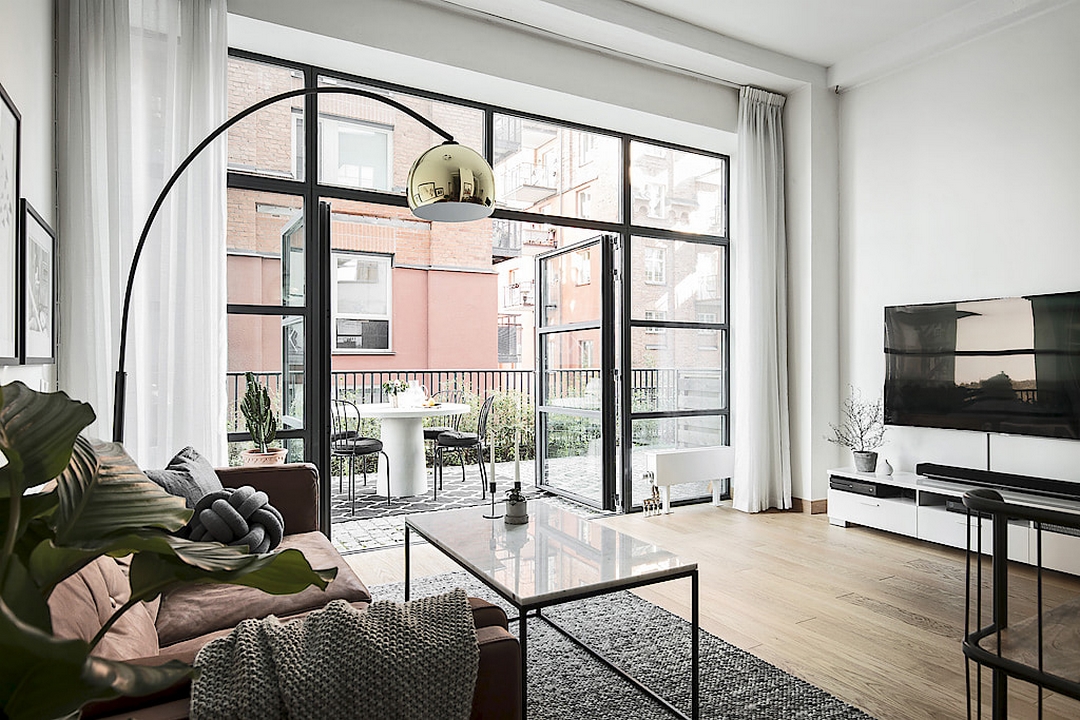 découvrir l'endroit du décor : DE MÉTAL NOIR