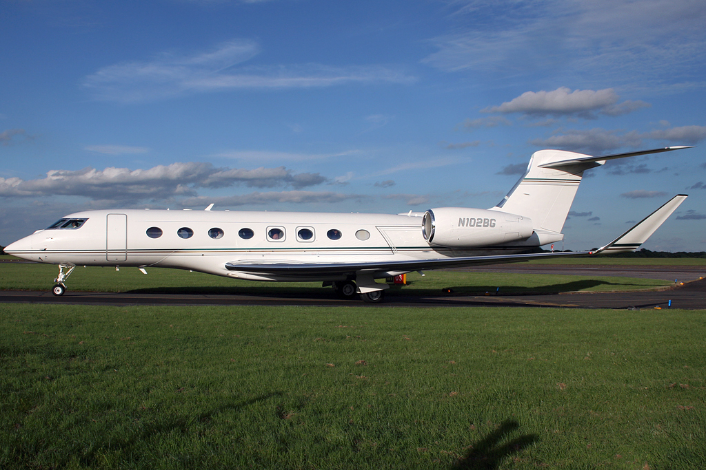 LONDON BIGGIN HILL AIRPORT EGKB/BQH IMAGES by Terry Wade: N102BG GLF6 ...