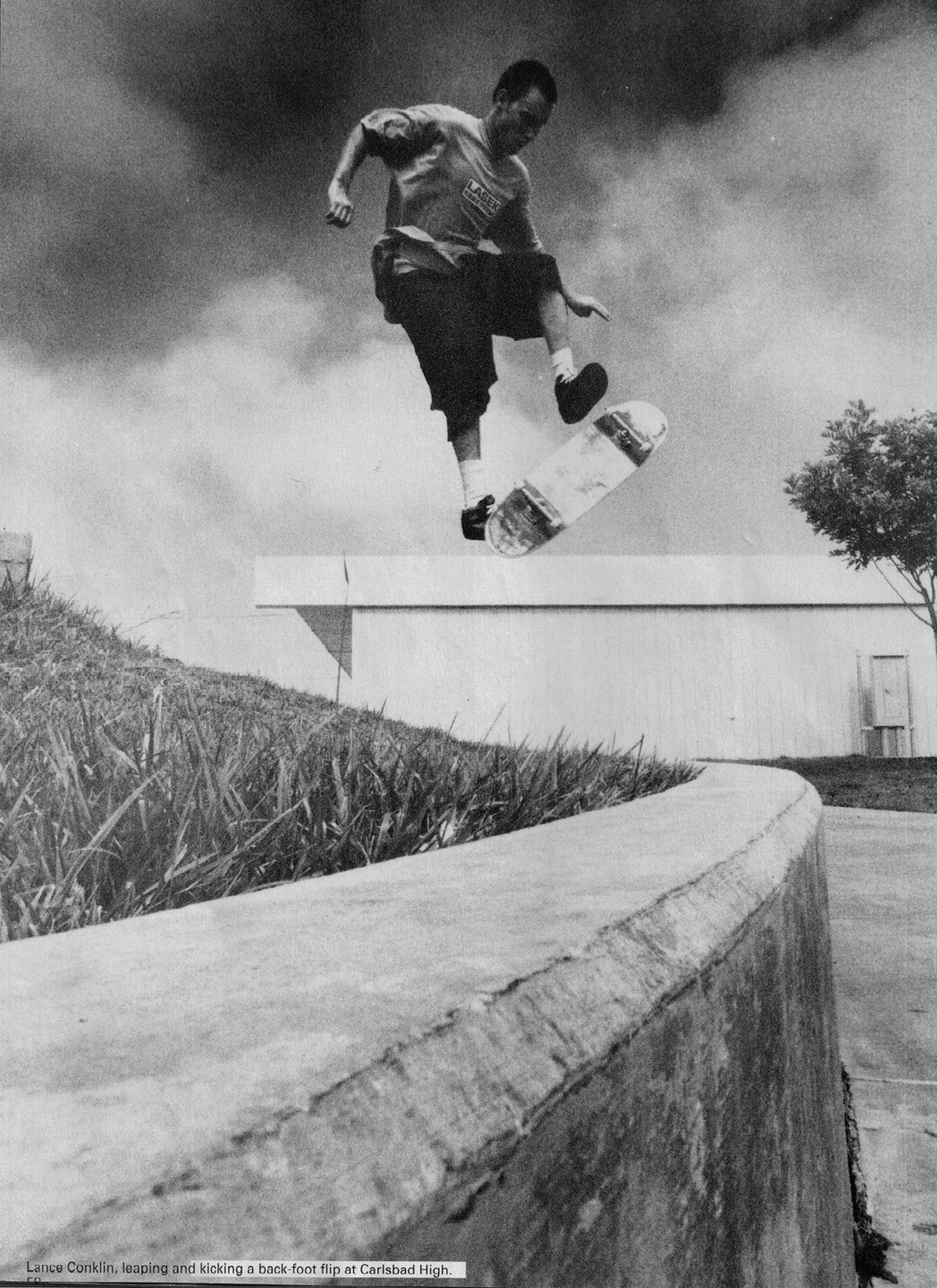 Late back foot flip down the Carlsbad Gap by Bradley Lane. : r ...